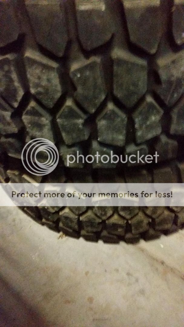 St of 4 37x13.50x17 BFG KRT B's | Pirate 4x4