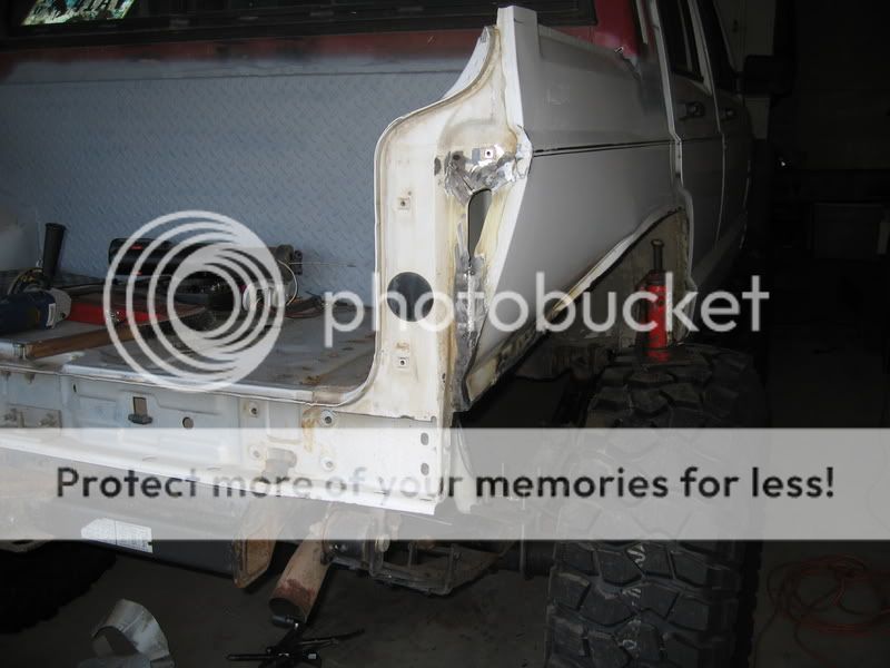 Comp cut XJ's | Pirate 4x4